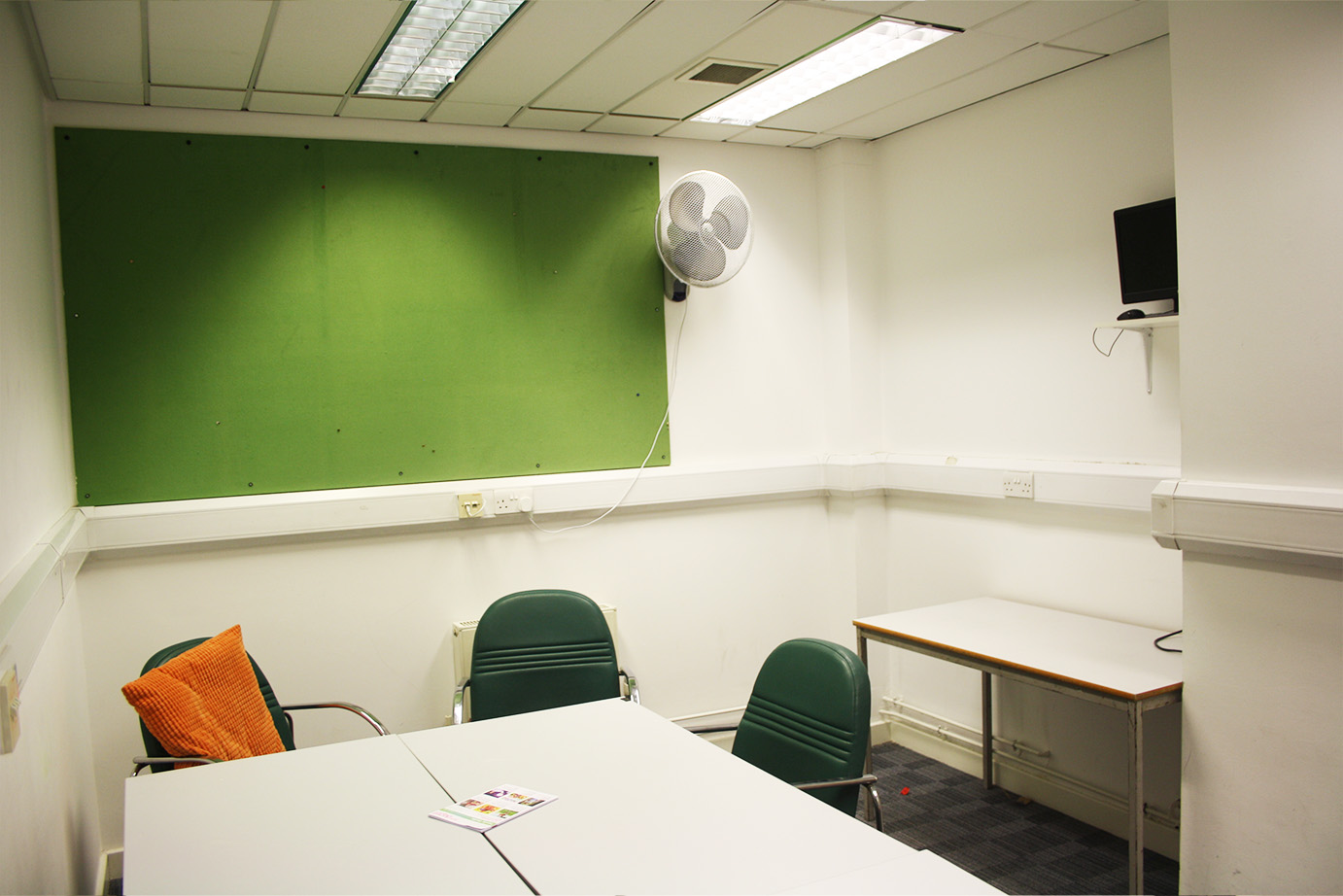 Small Meeting Room - artsdepot